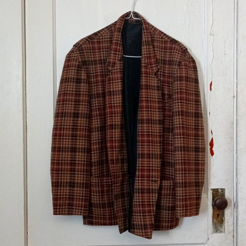 Rare Paris Made Suit - Gem
